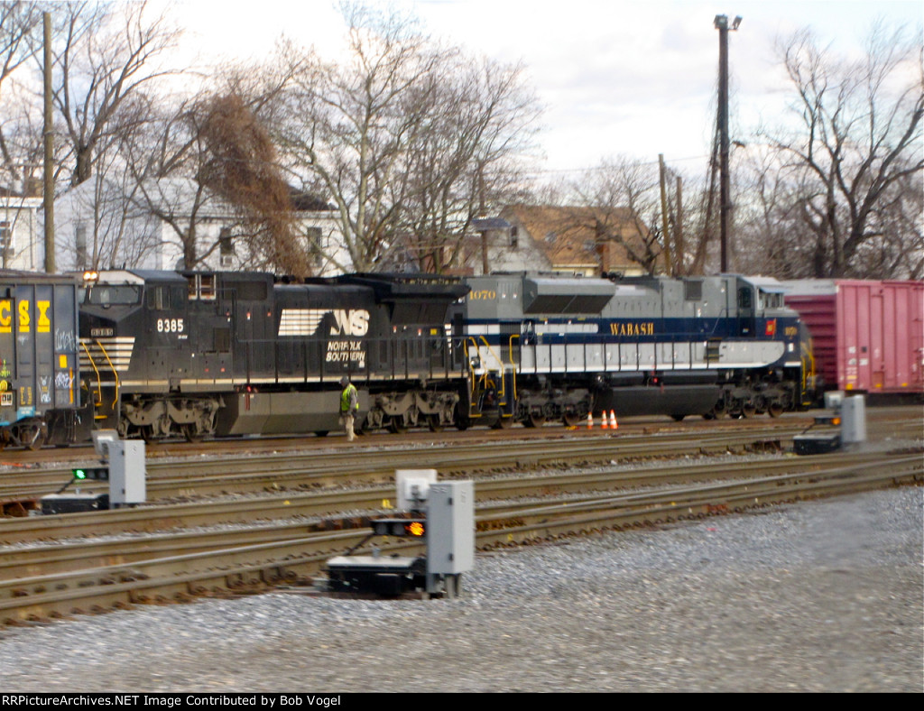 NS 8385 and 1070